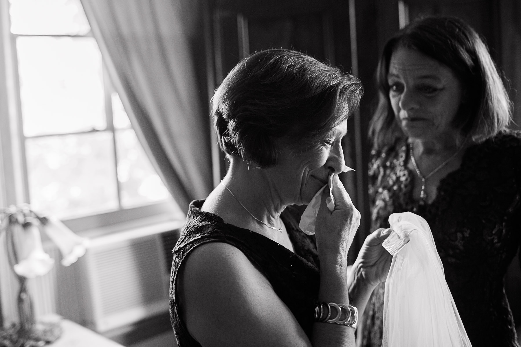 PREVIEW: Colleen + Gavin | FEAST at Round Hill | VA Wedding ...